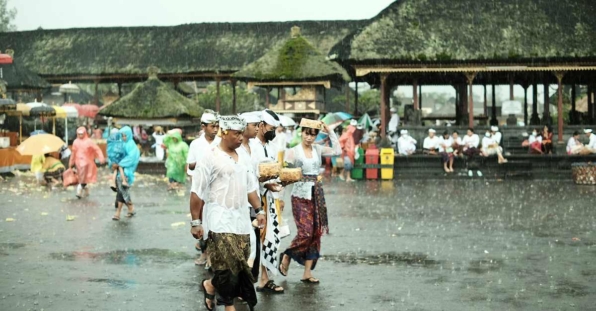 Local Laws and Cultural Norms in Bali You Must Know - Cinchy Blog