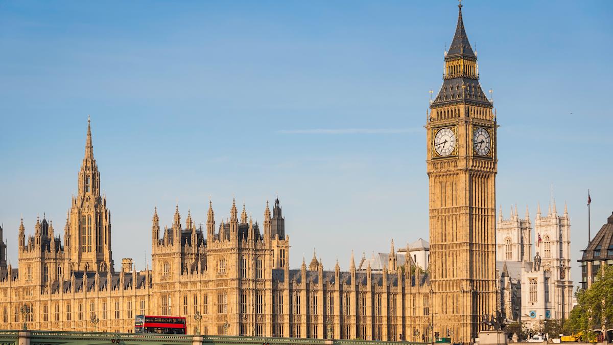 MPs and Lords warned by MI5 over Chinese espionage using recruitment ...