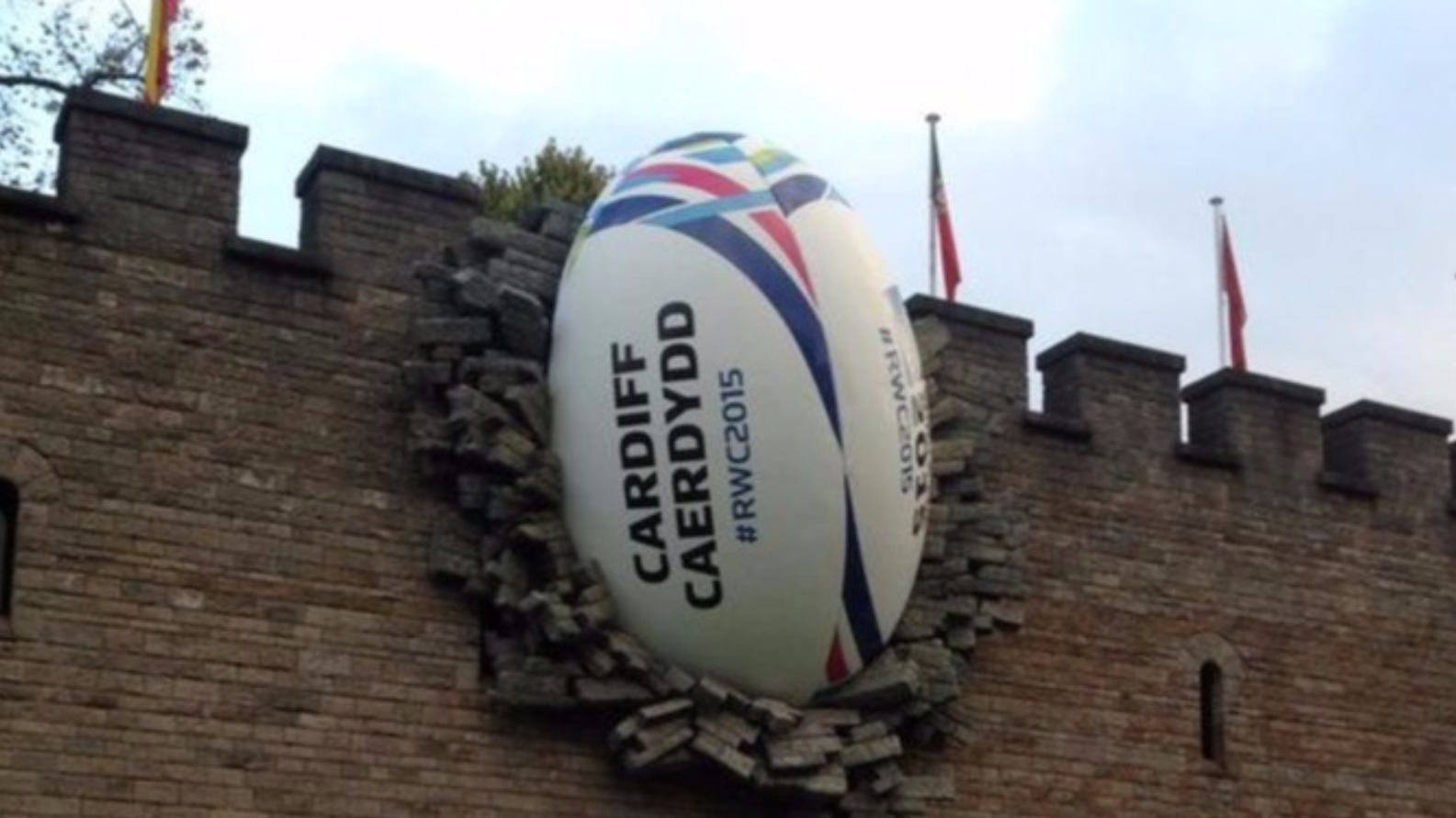 Cardiff waves goodbye to 'iconic' Ball in the Wall | ITV News Wales