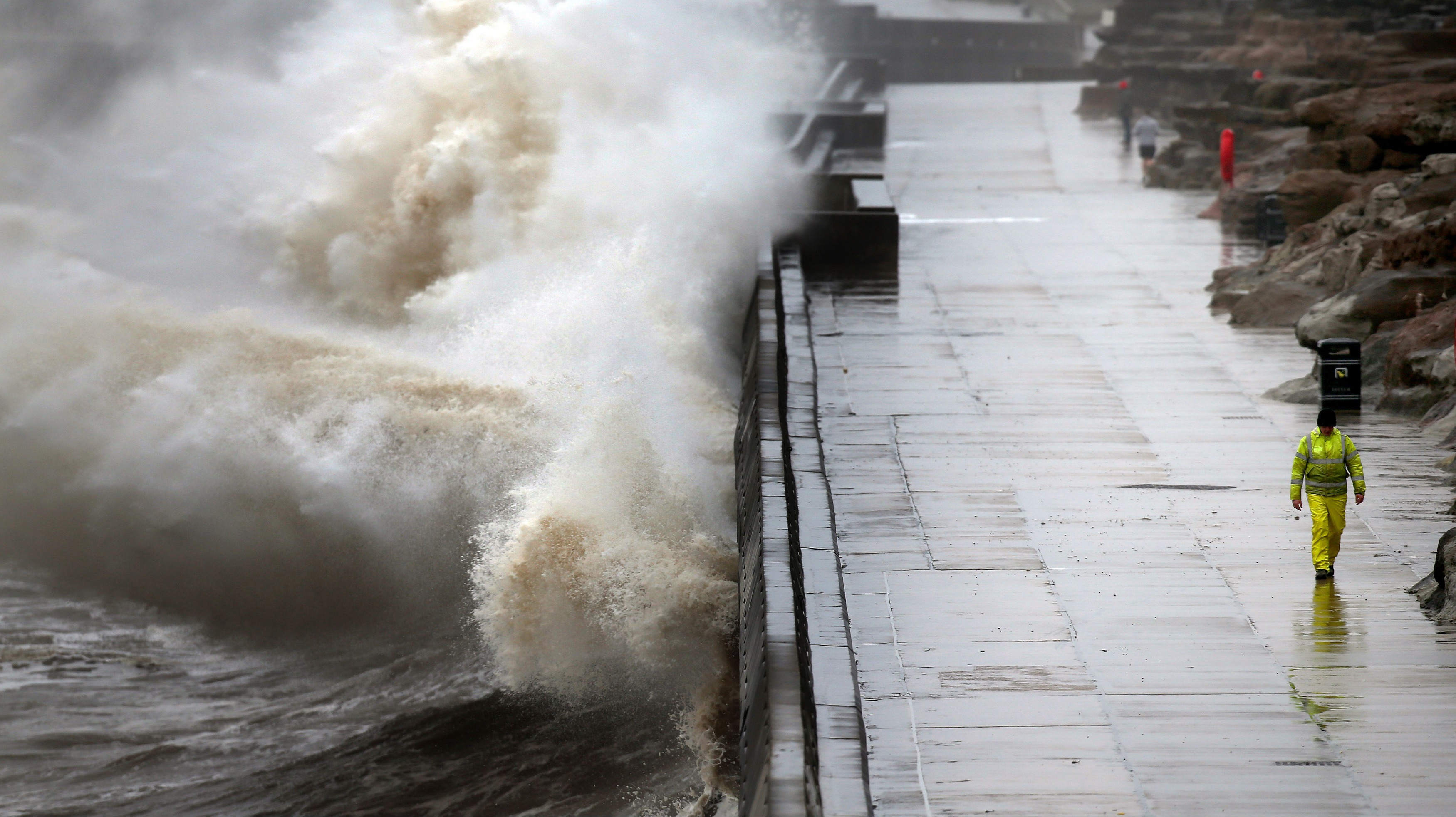 Storm 'Abigail' set to bring winds up to 80mph across far north of UK ...