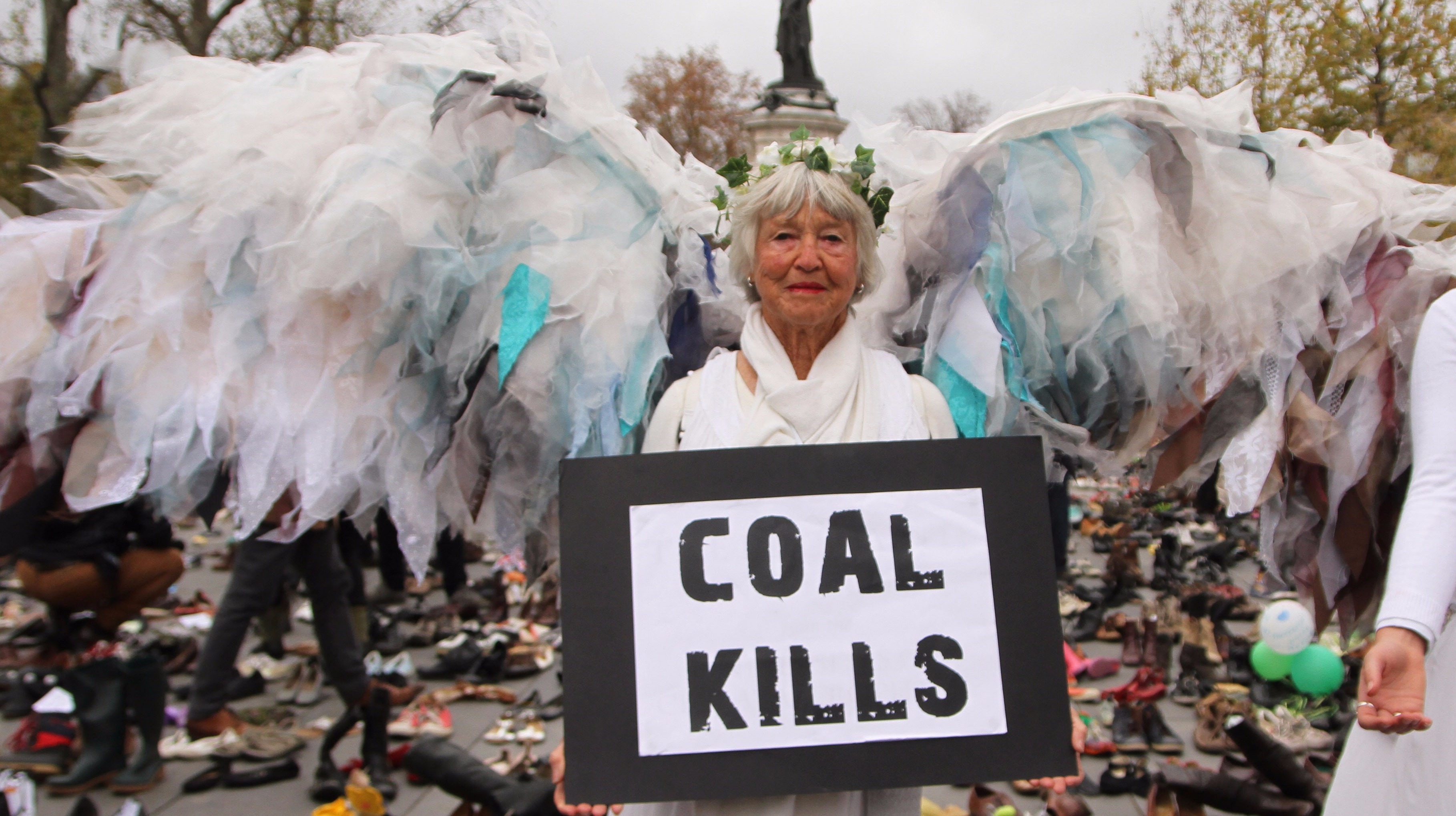 World leaders gather in Paris ahead of COP 21 climate talks | ITV News