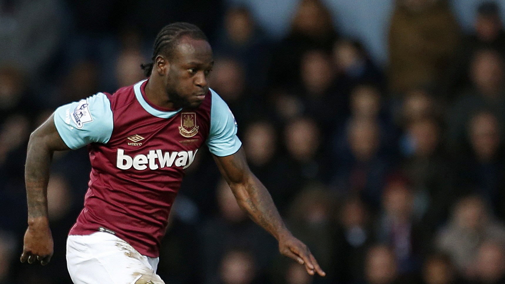 Premier League team news: West Ham v Stoke | ITV News