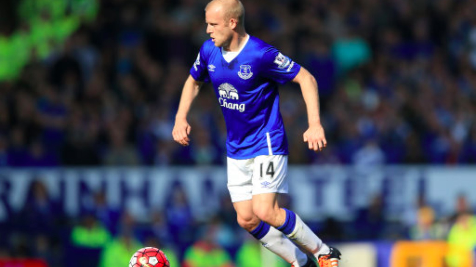 Neil coy over reported Norwich City interest in Naismith | ITV News Anglia