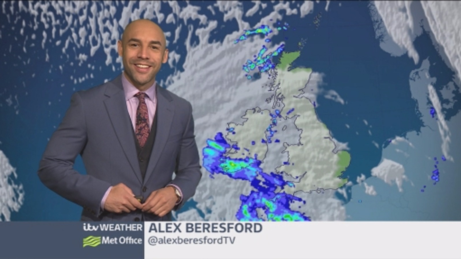Rain spreading north-eastwards to all parts | ITV News
