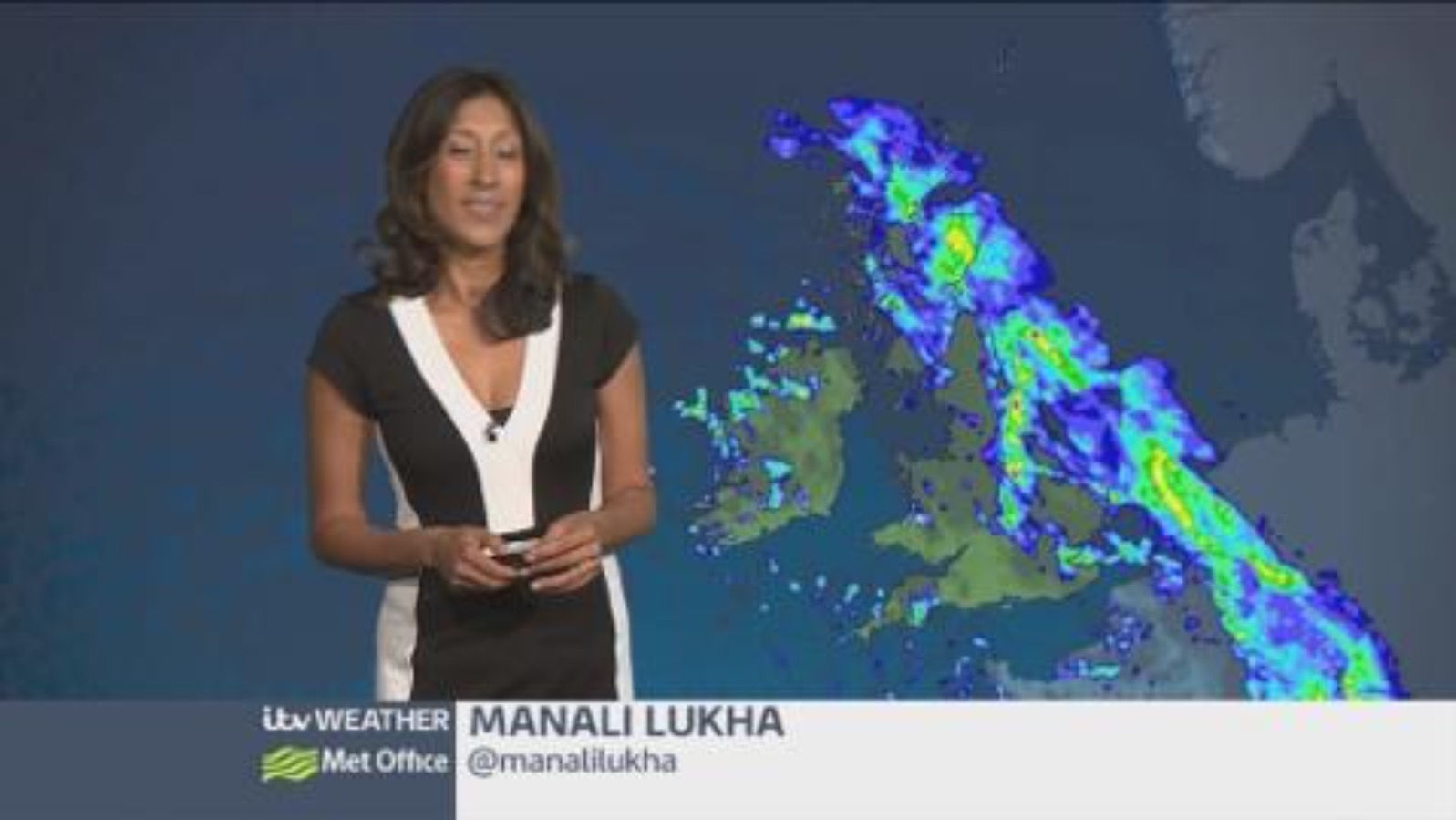 Amber rain warning remains in place for Scotland | ITV News