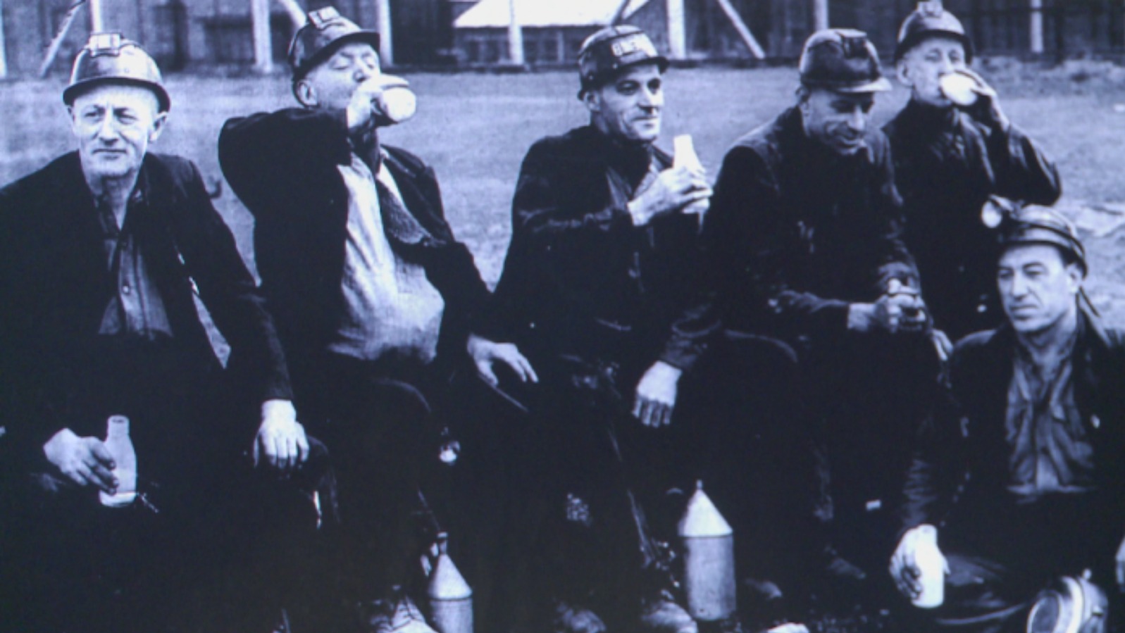 Historians search for families with links to Llay Main Colliery ...