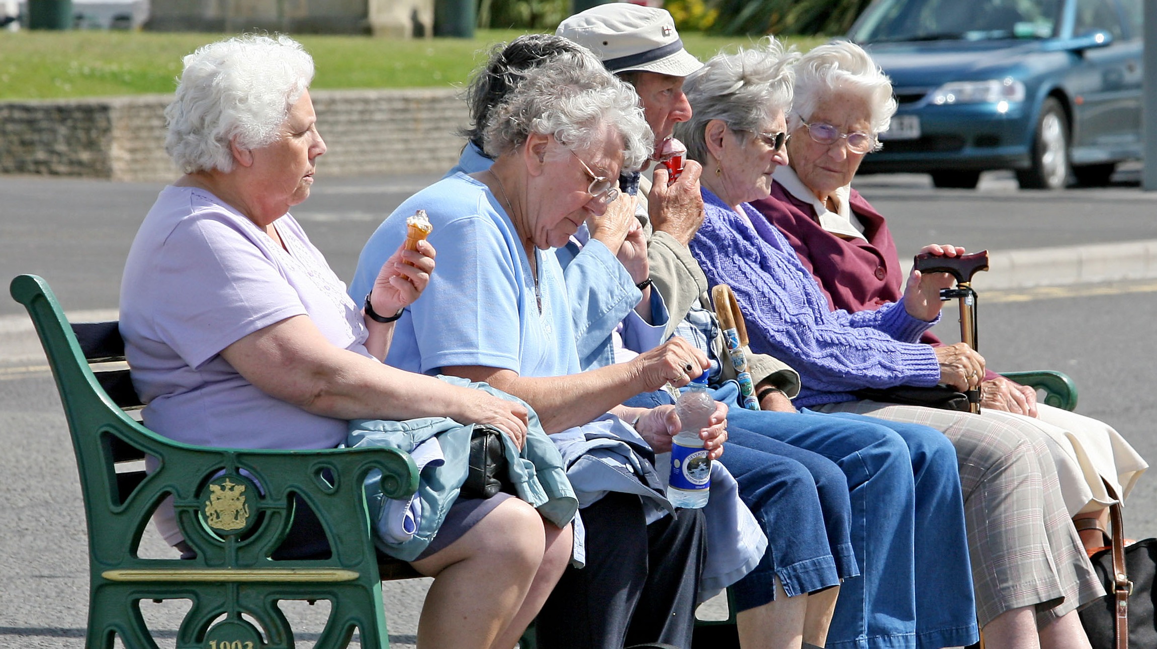 Older people can expect to live longer than ever, study shows | ITV News
