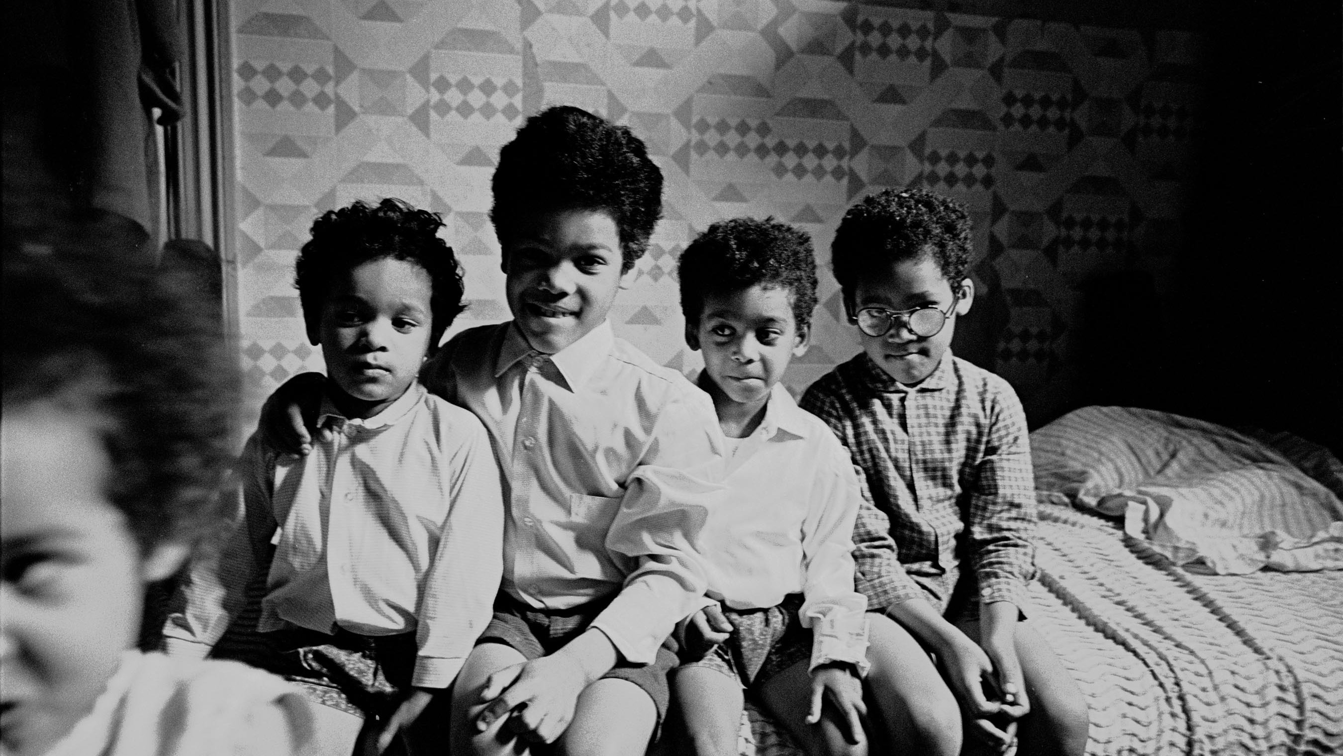 Pictures show the shocking living conditions for people in slums of ...