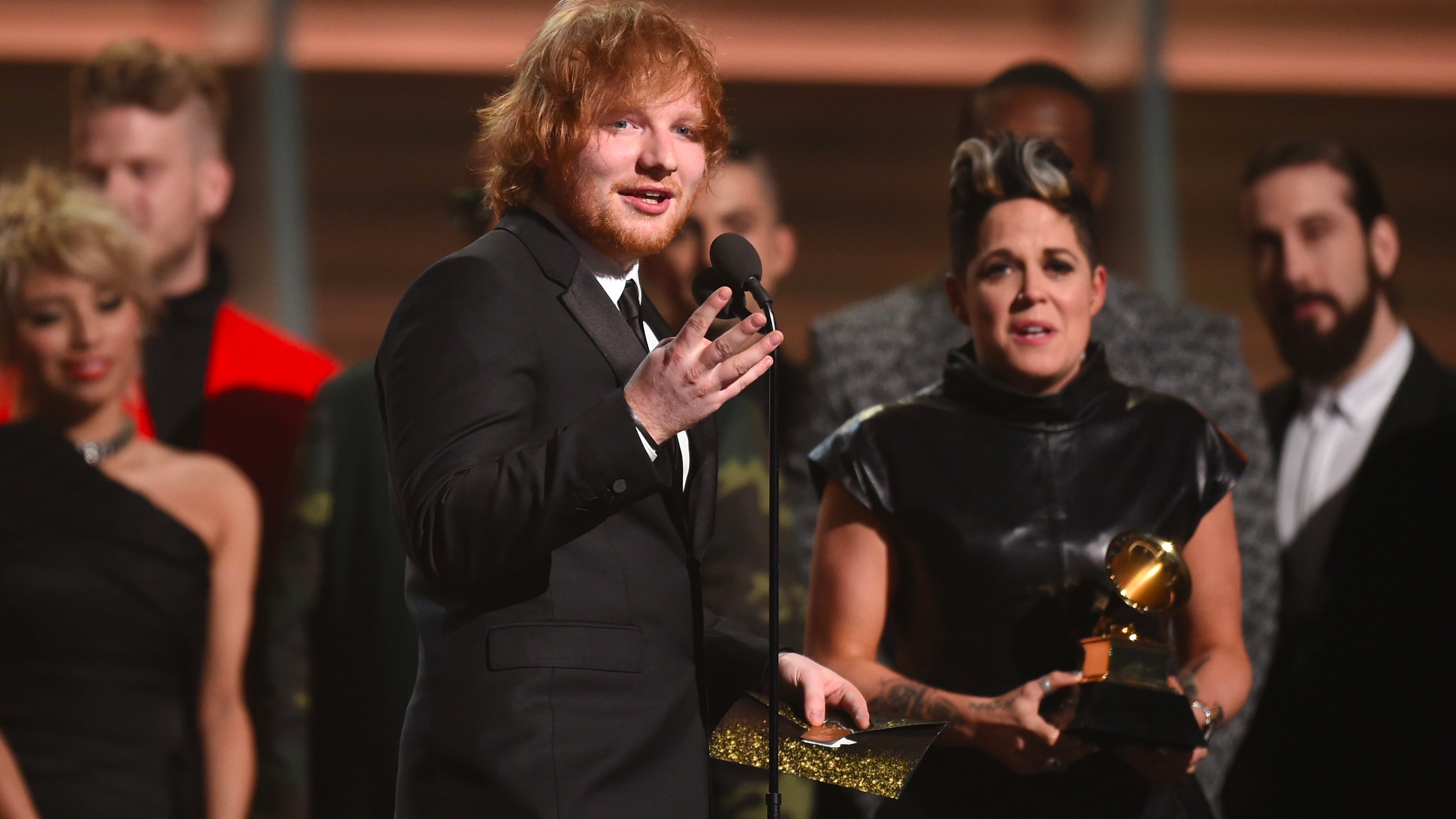 Welsh singer-songwriter Amy Wadge wins Grammy | ITV News Wales