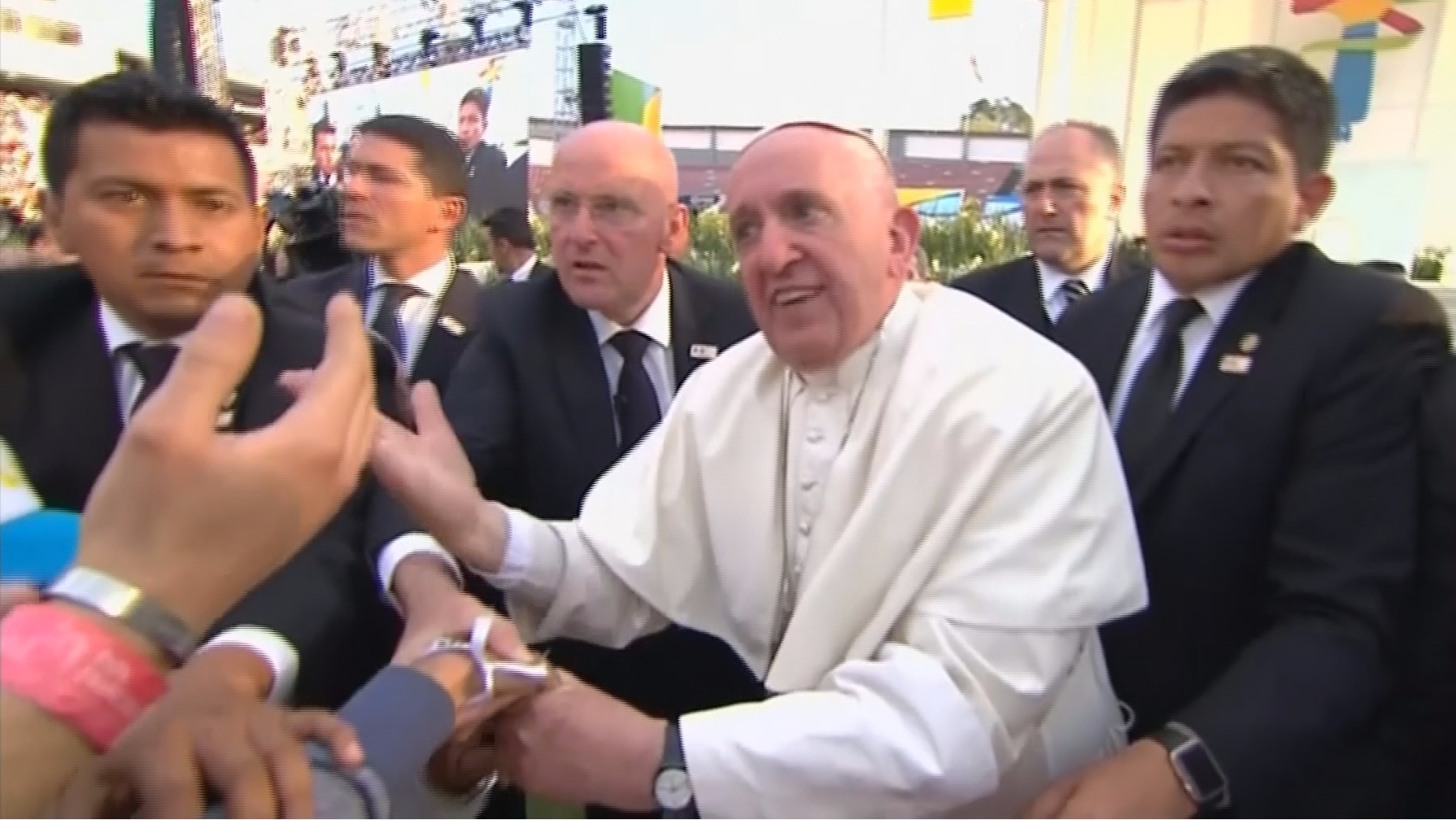 Pope Francis caught on camera shouting at Mexico crowd for making him ...