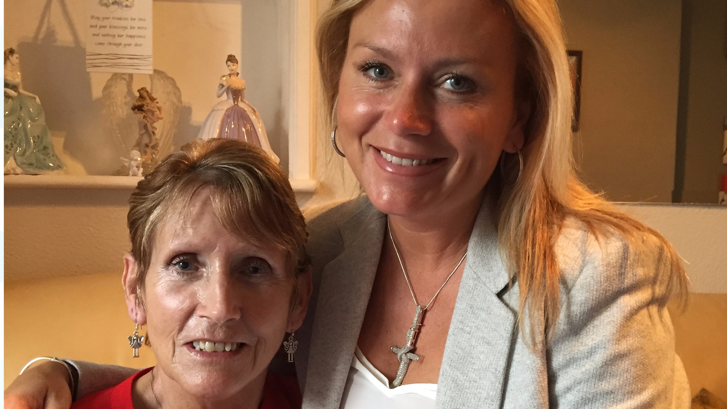 Actress to run for The Christie after it saved her mum | ITV News Granada