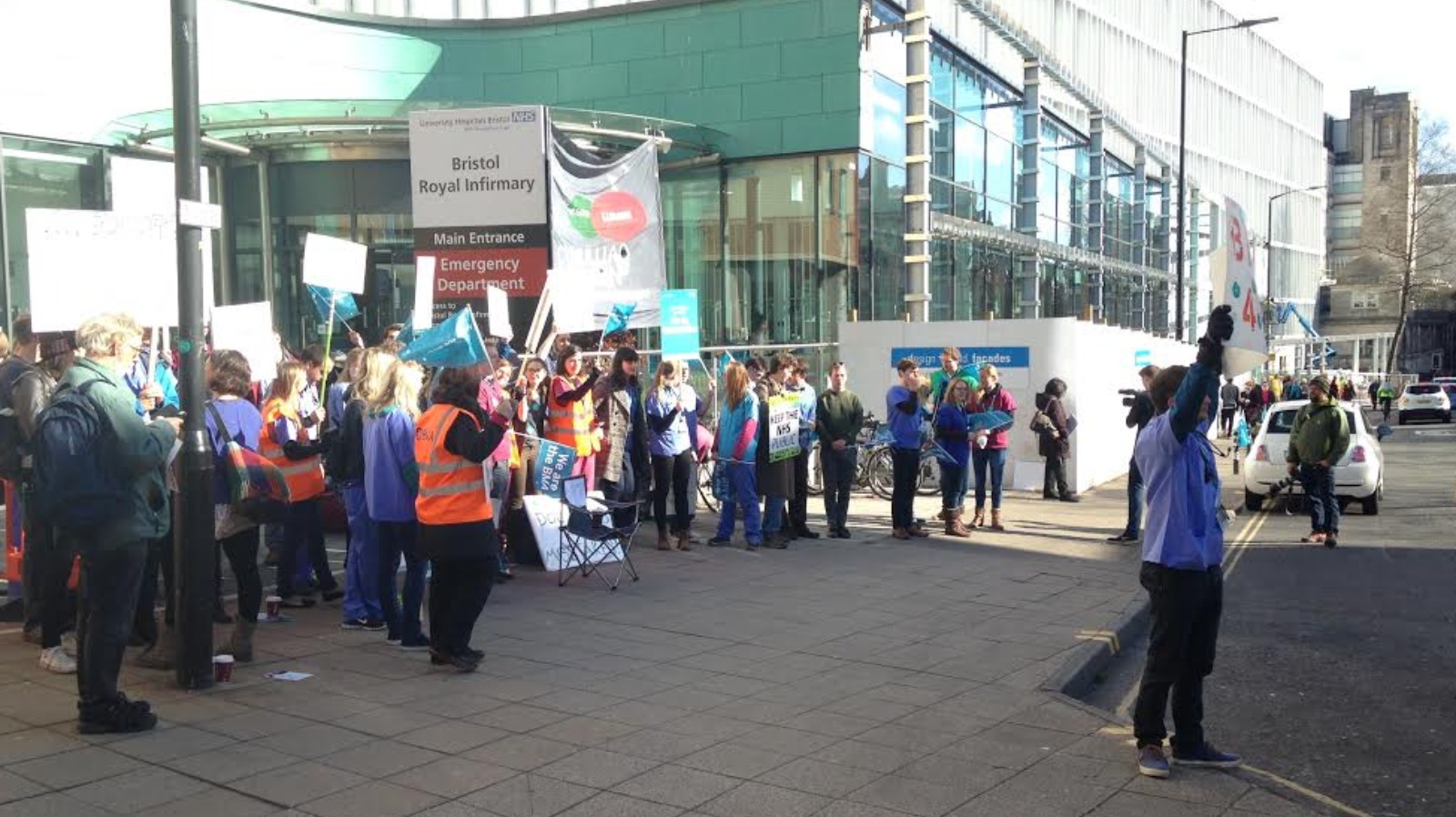 Junior doctors walk out in first all-out strike | ITV News West Country