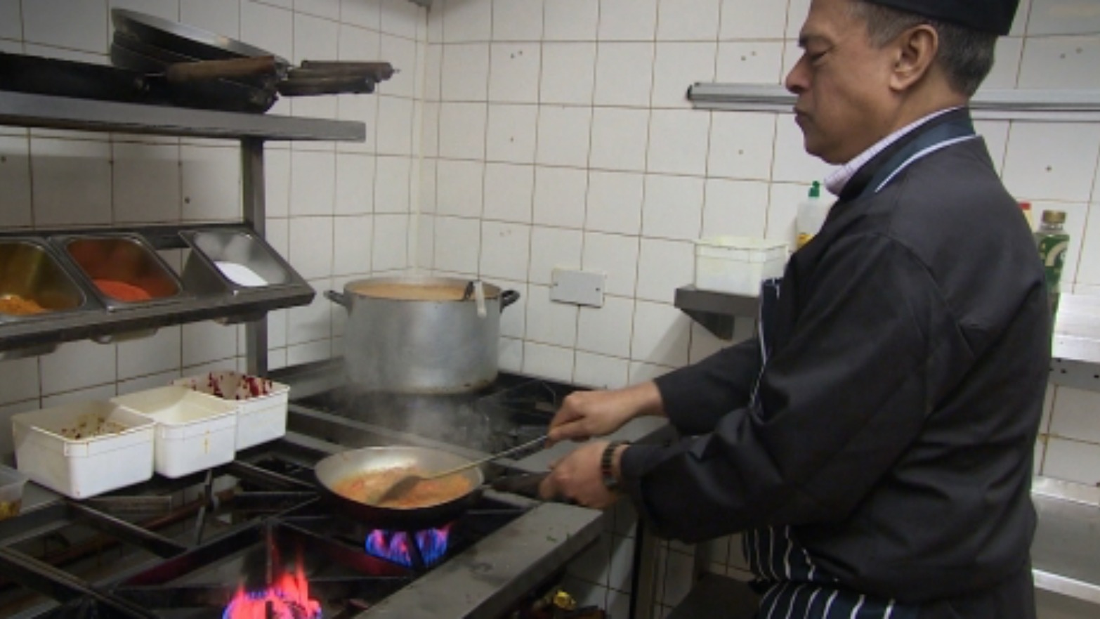 Shortage of chefs could force restaurants to close | ITV News West Country