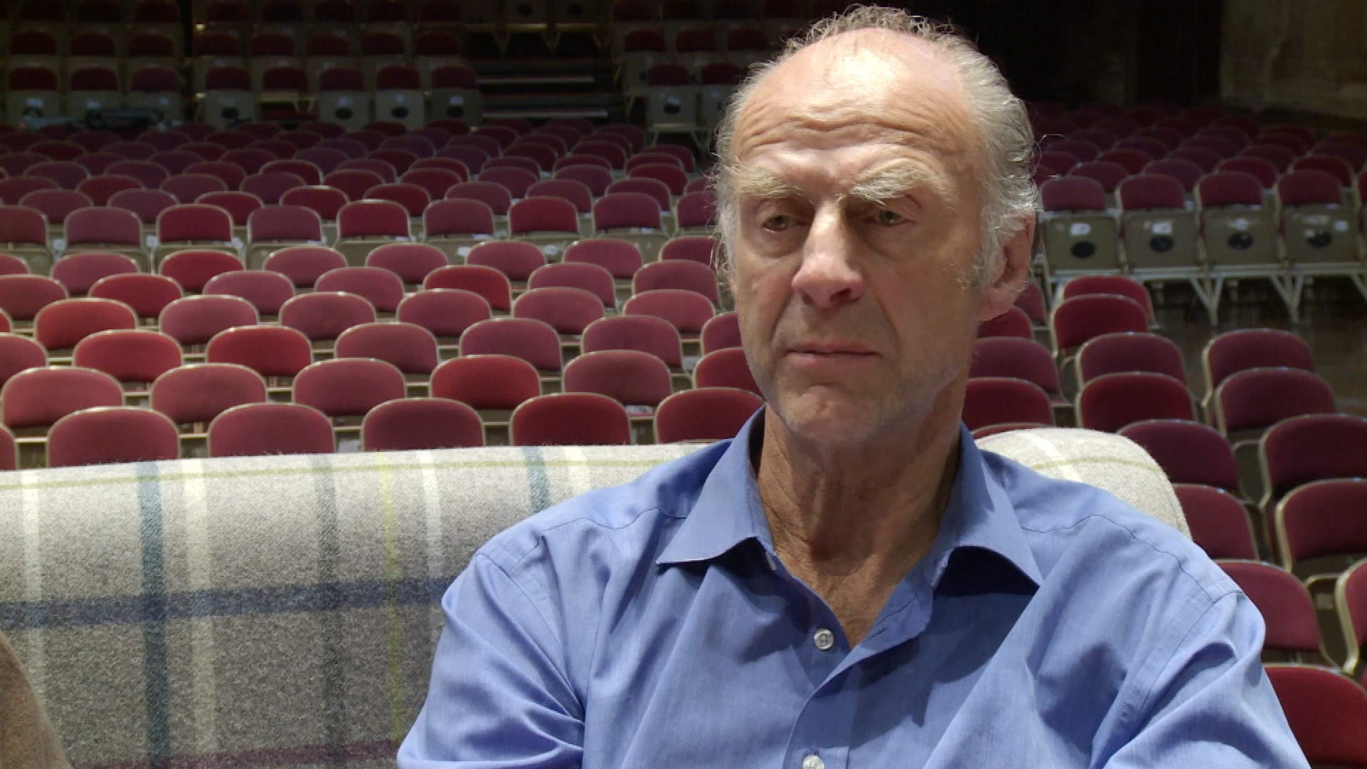 Famous explorer heads to Suffolk to promote children's literacy | ITV ...