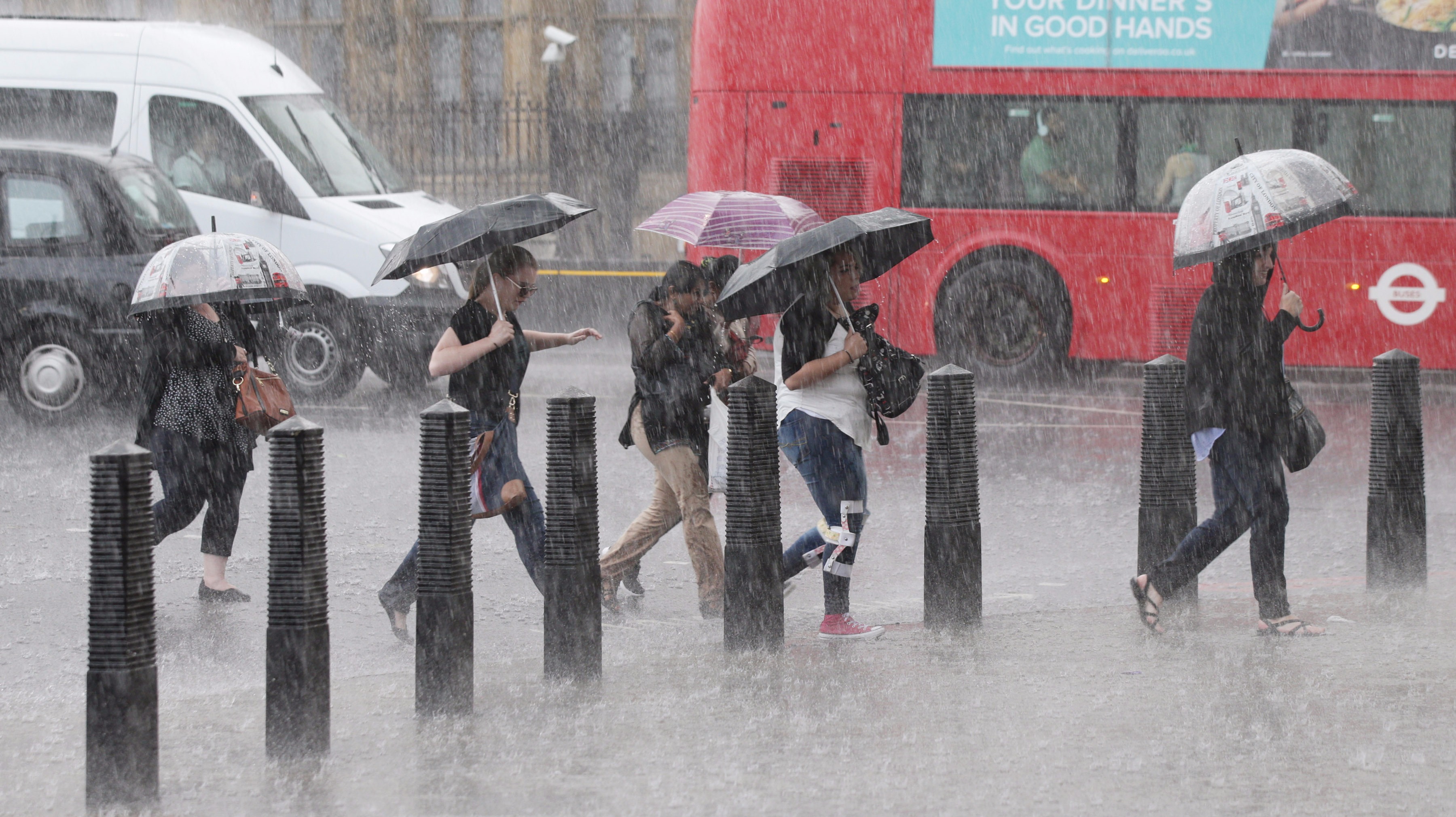 Weather: More thunderstorms as warnings issued | ITV News London