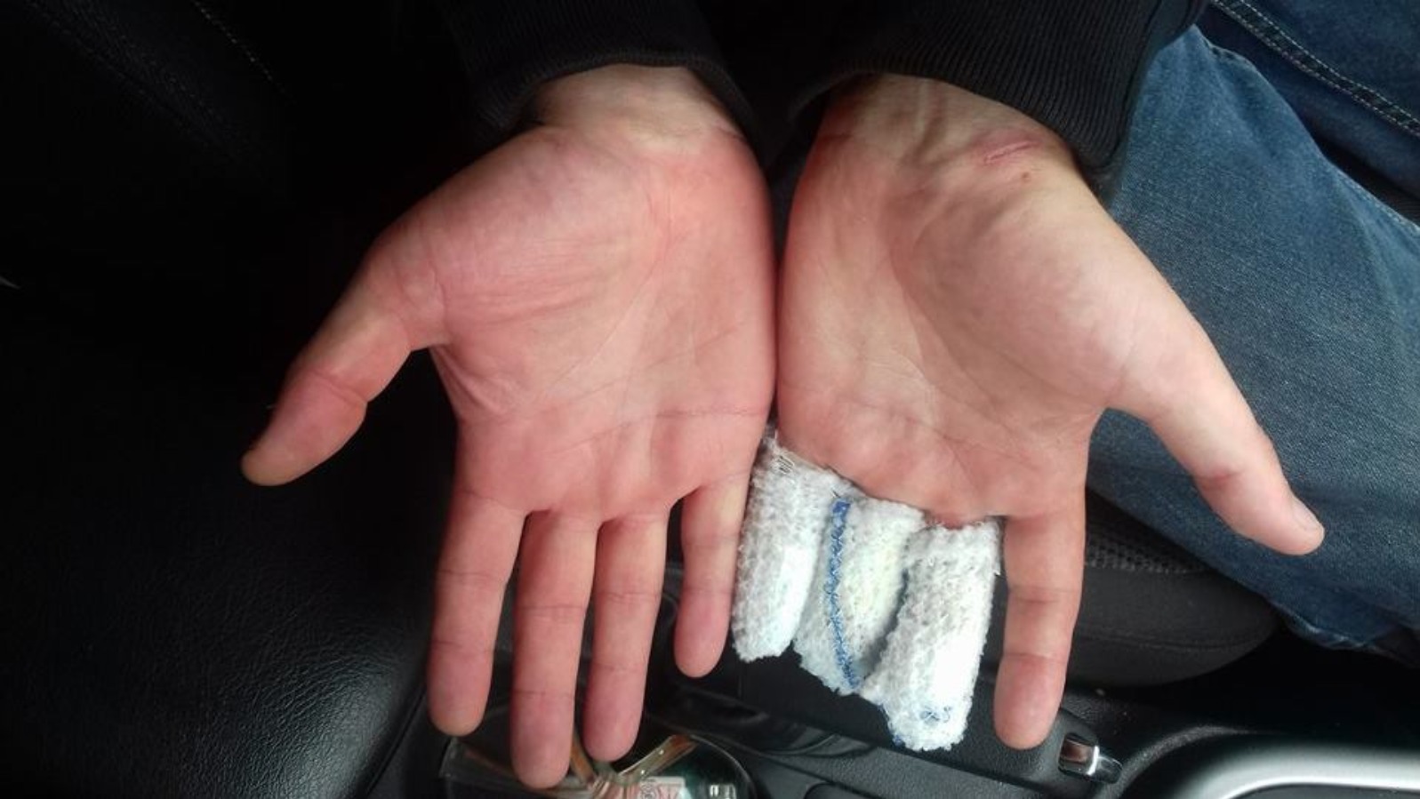 IPCC investigates after man 'has fingers cut off in police cell door ...