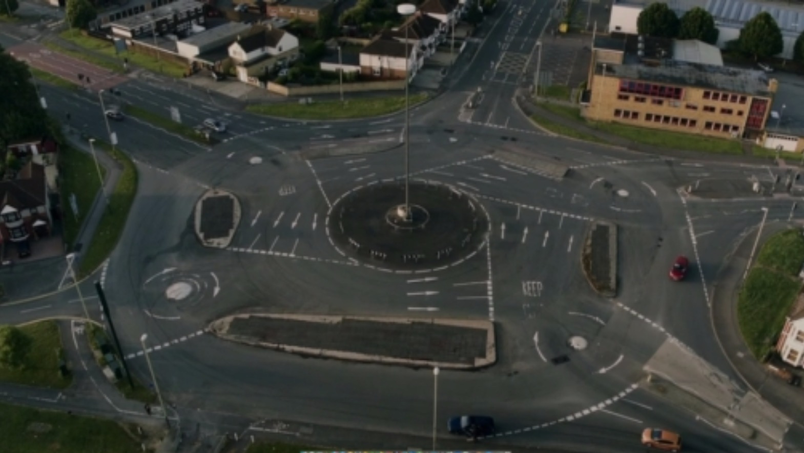 Swindon's Magic Roundabout features in extreme drift racing stunt | ITV ...
