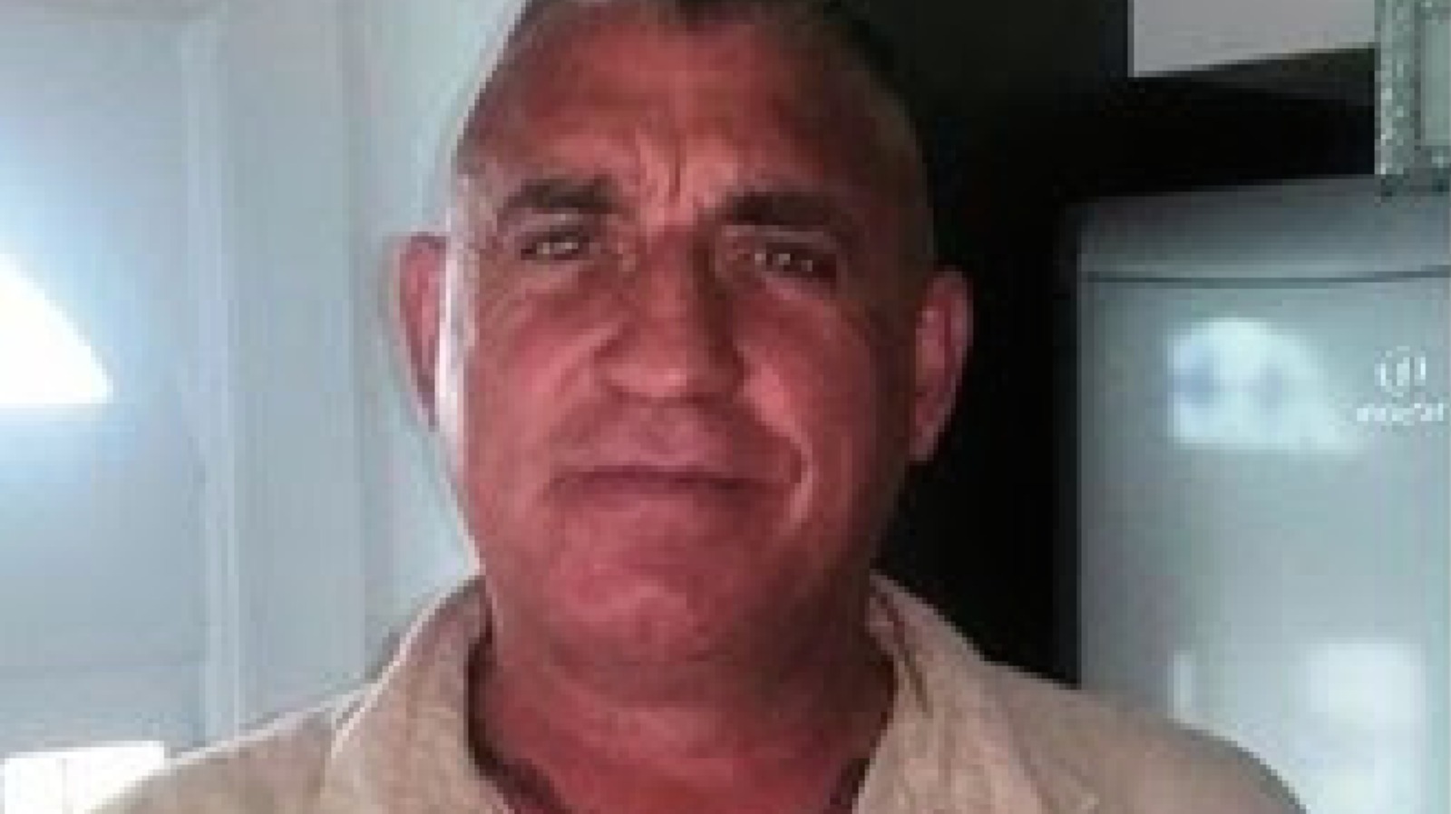 Worthing murder: Police search for victim's flatmate | ITV News Meridian