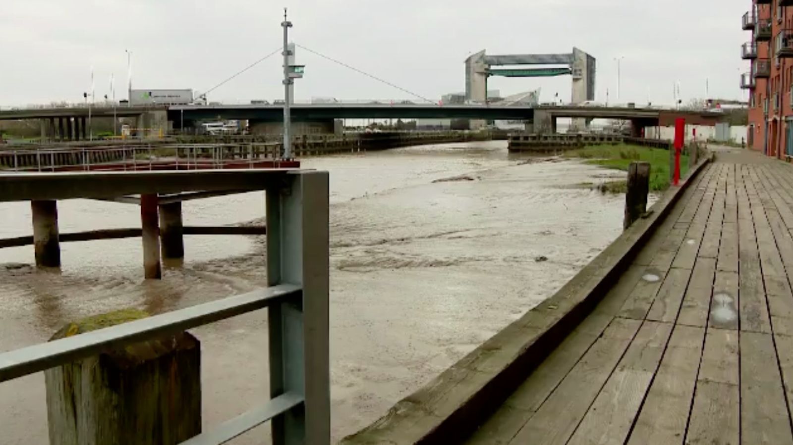 Multi-million pound Hull flood defence scheme launches | ITV News Calendar Multi-million pound Hull flood defence scheme launches | ITV News Calendar