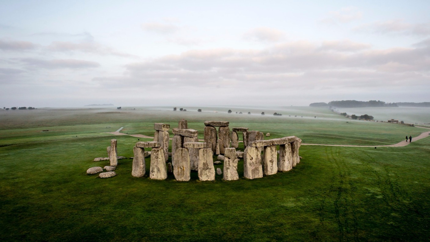 Prehistoric man and his best friend's 250-mile trip to Stonehenge site ...