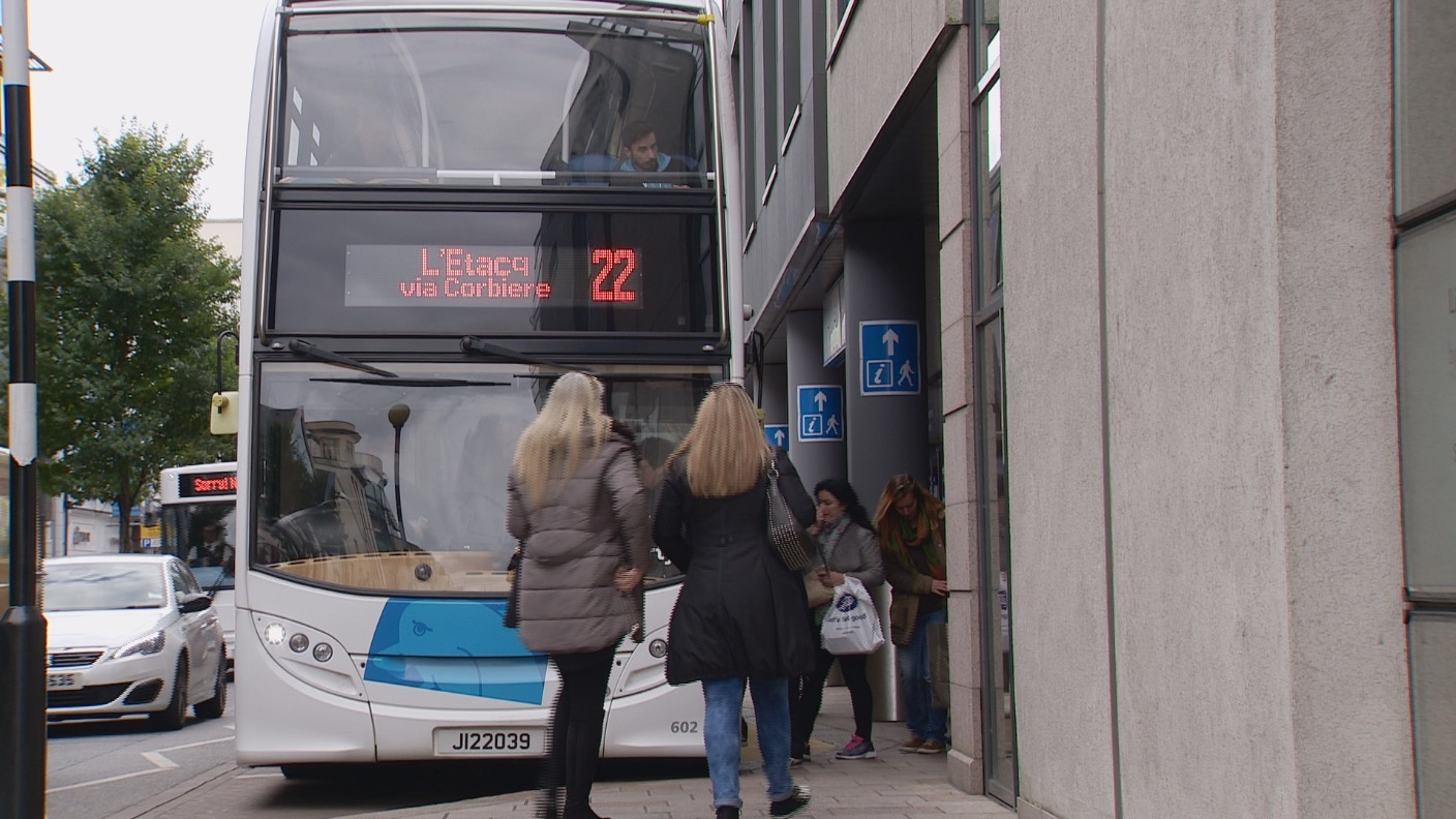 Liberty Bus win prestigious 'Improvements to Bus Services' award | ITV ...