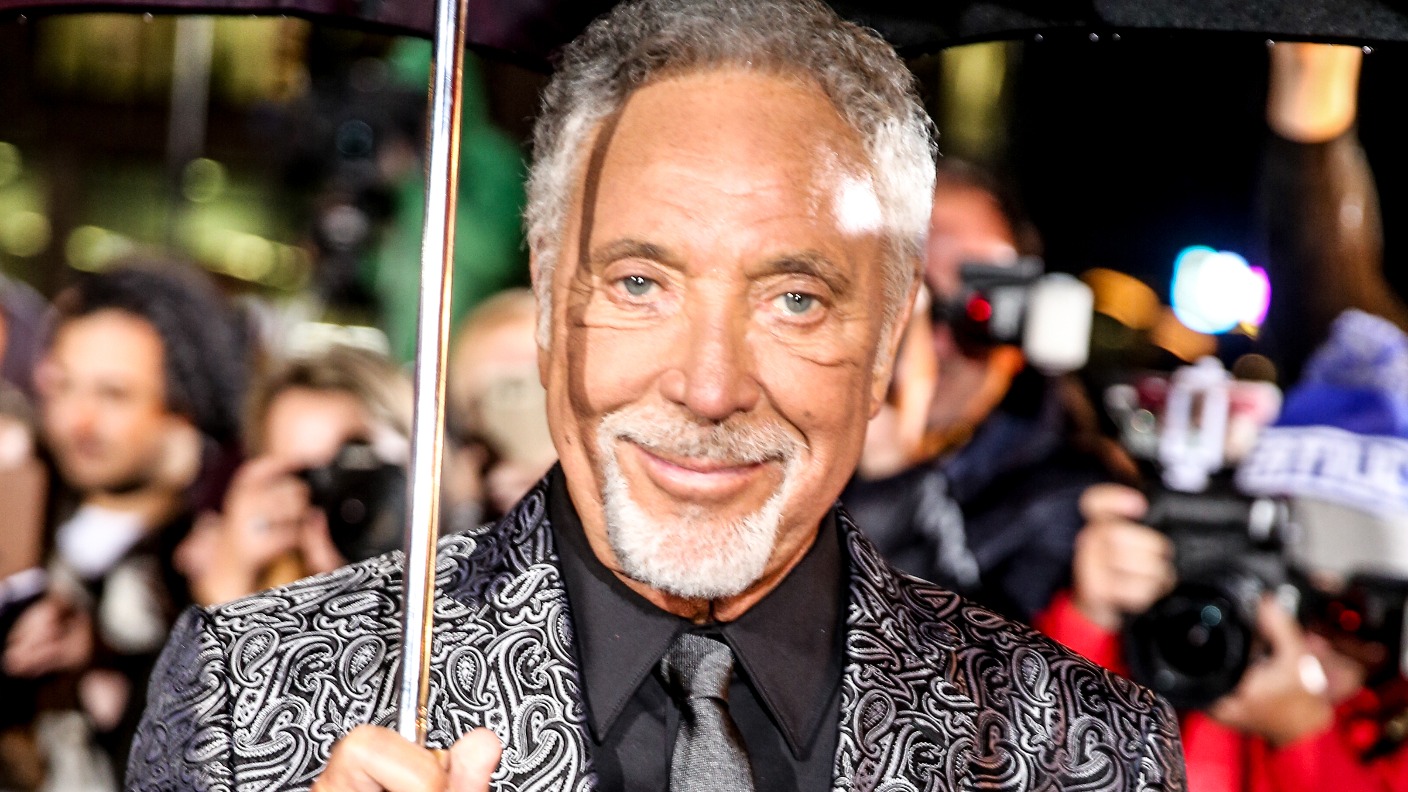 Tom Jones: I still dream that my wife is alive | ITV News