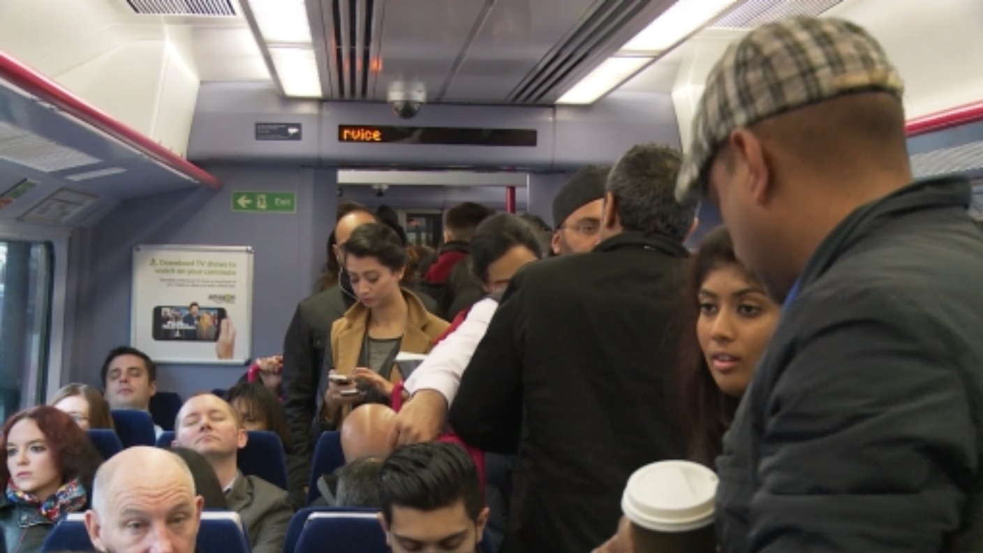 Two hour daily commutes rise by almost 10% in the South West | ITV News ...