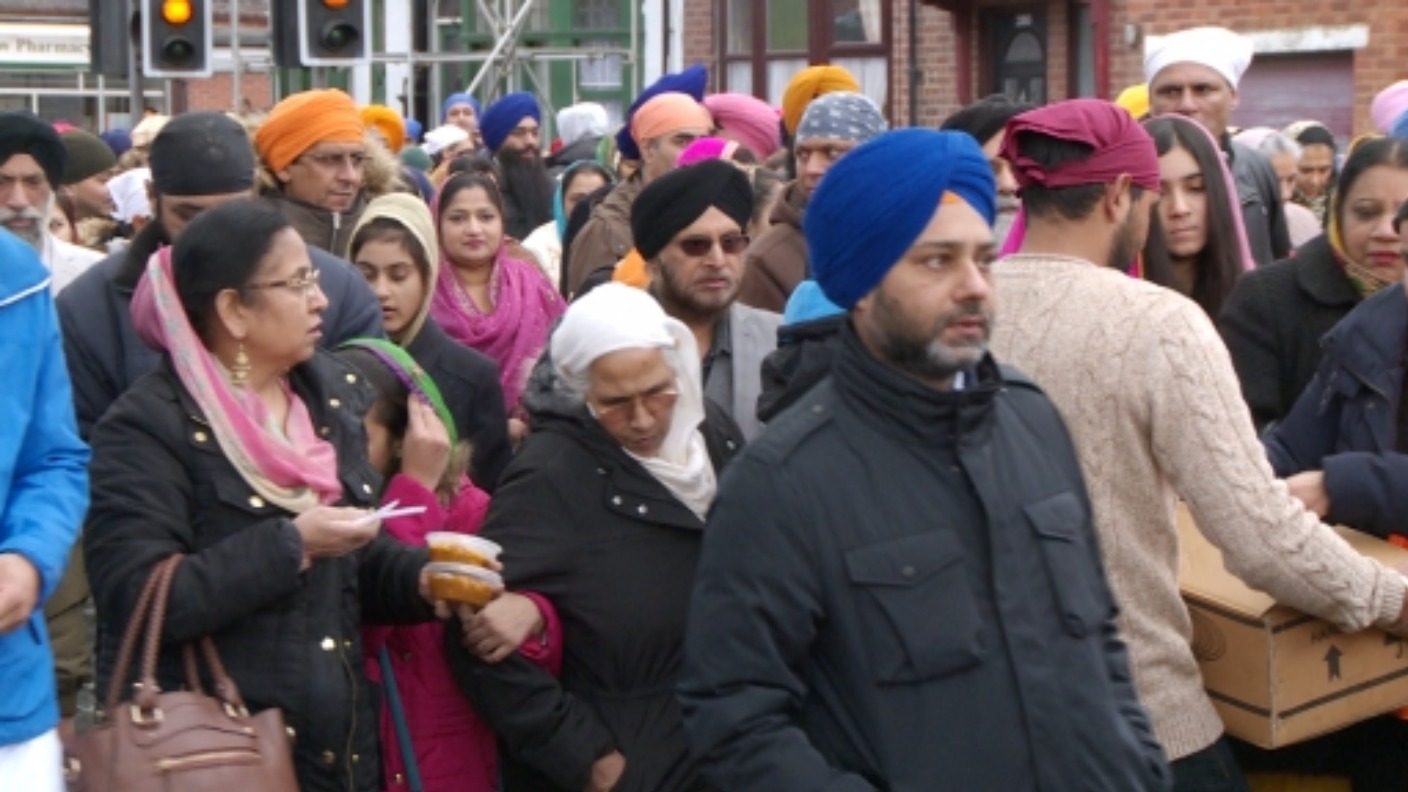 Thousands turn out for annual Sikh parade | ITV News Central