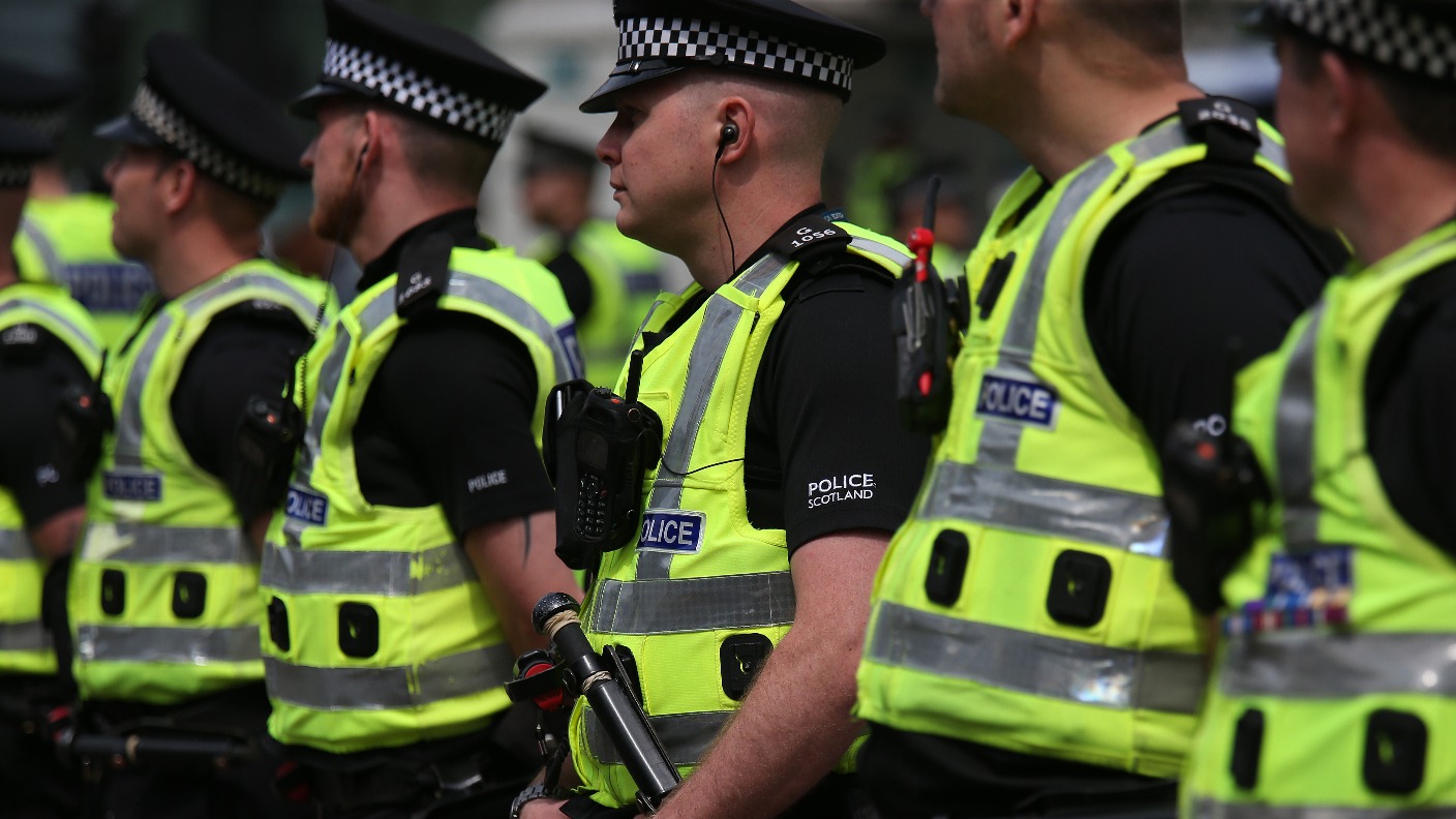 All new police officers to be degree-level educated | ITV News