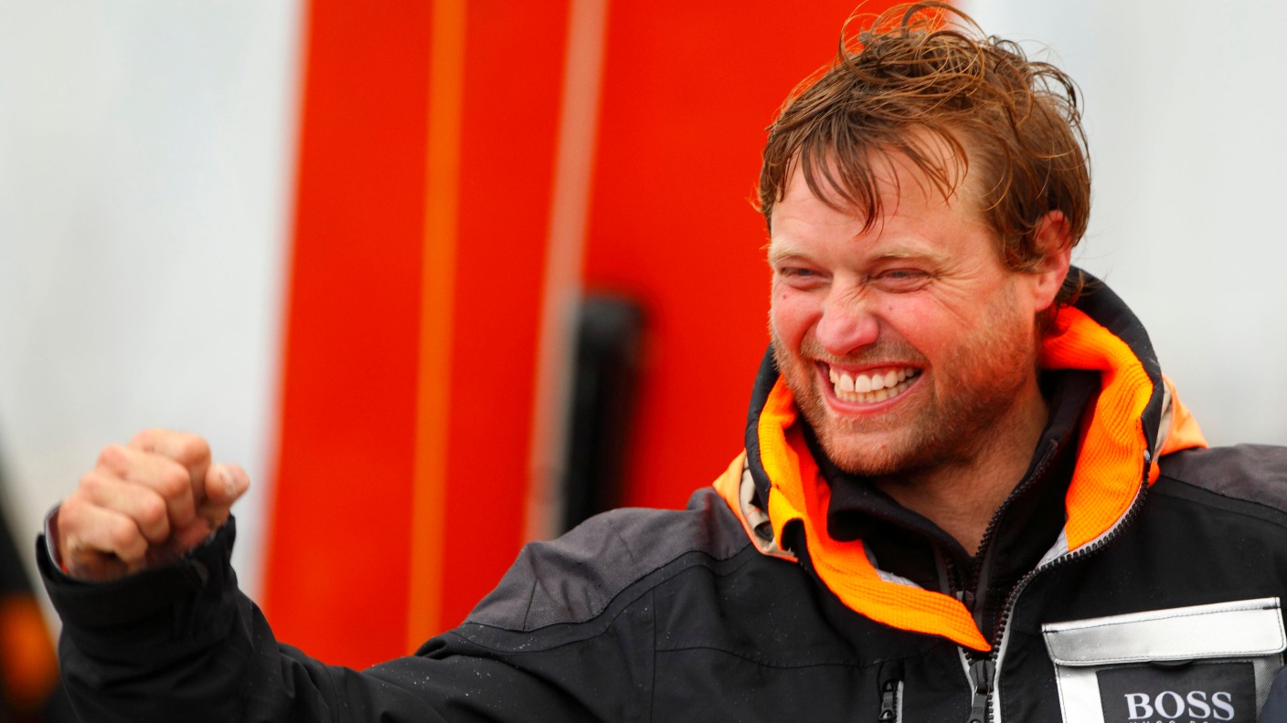 Bangor sailor Alex Thomson sets new world record in Vendee Globe | ITV ...