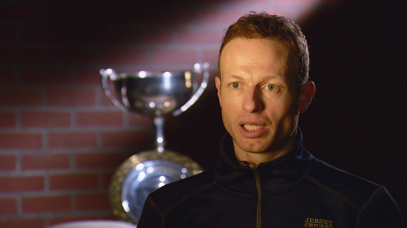 MacRae claims Coach of the Year at SPOTY awards | ITV News Channel