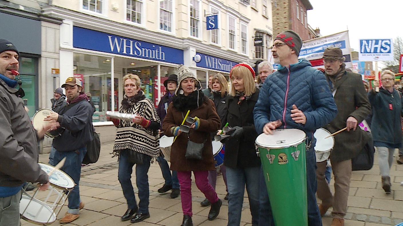 Hundreds protest NHS 'underfunding' in Norwich | ITV News Anglia