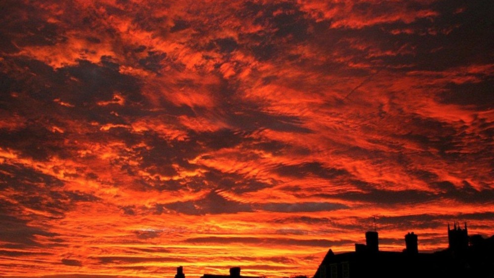 Sunsets over Meridian region | ITV News Meridian