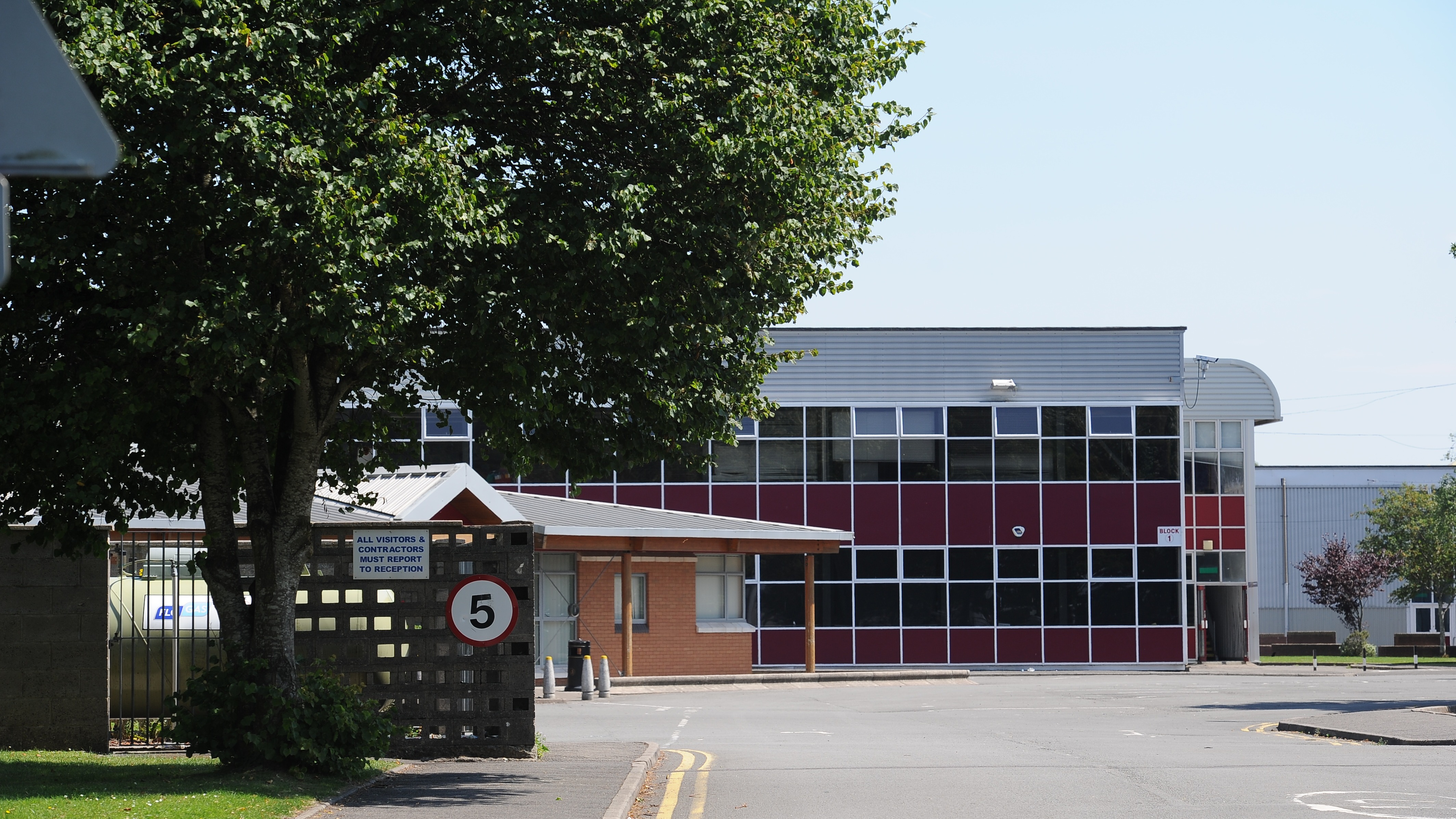 Bridgend teacher who 'bragged about sex life' and swore in pupils ...