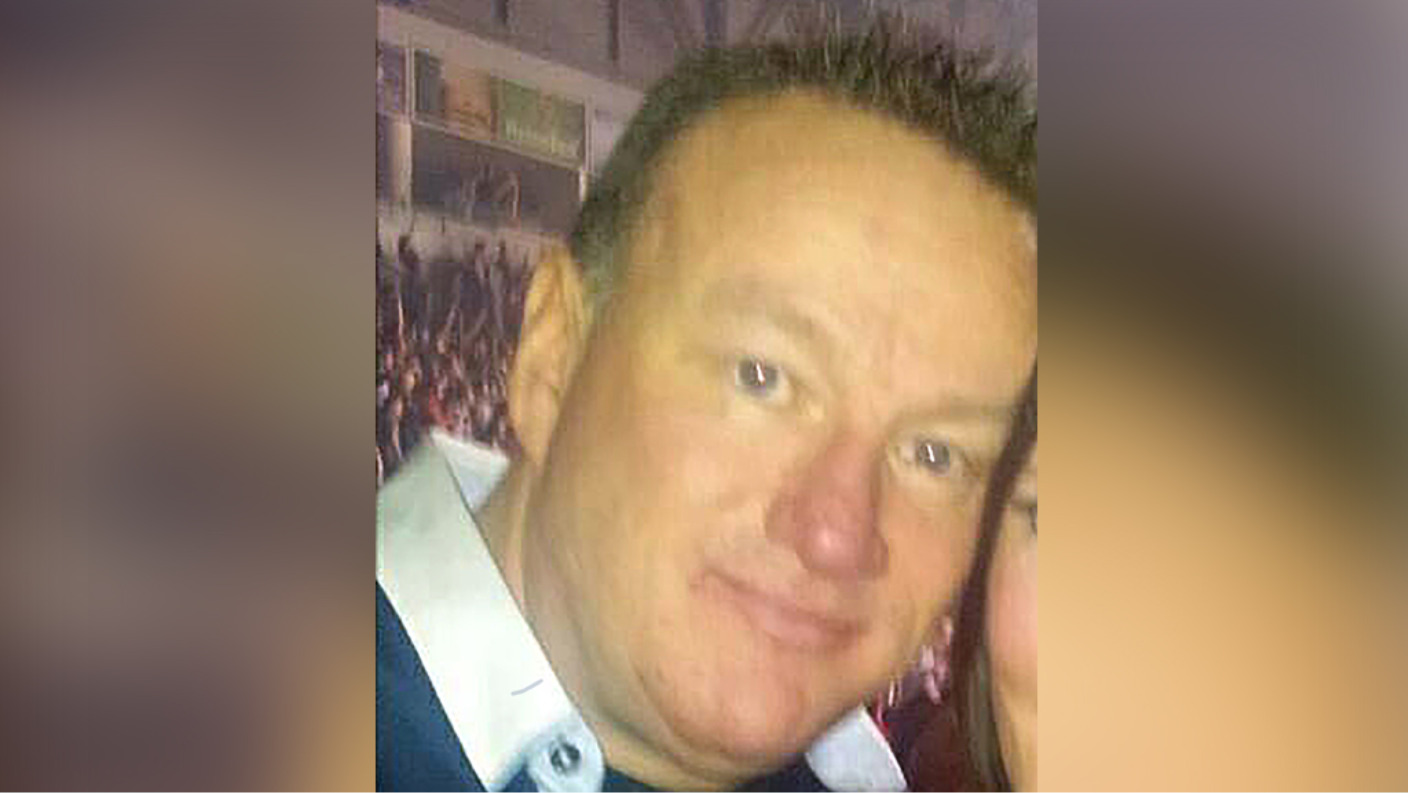 Murder probe launched after Carrick shooting victim dies | UTV | ITV News