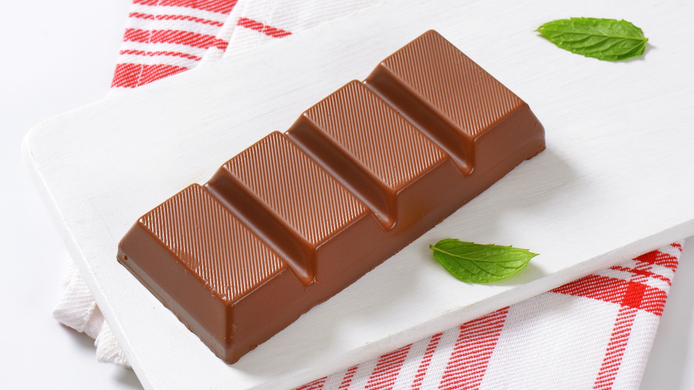 Chocolate bars may shrink in effort to tackle rising childhood obesity ...