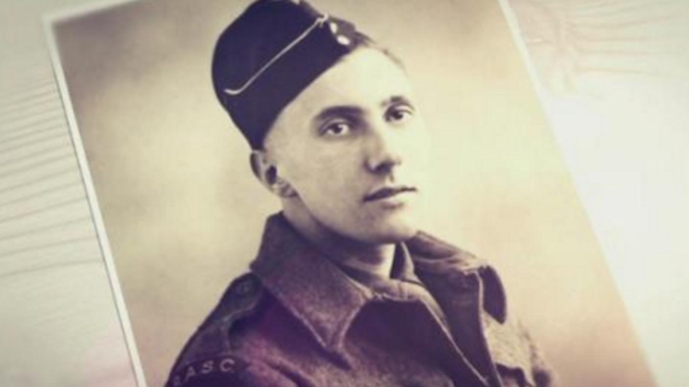 WW2 veteran comes out as transgender at age of 90 | ITV News Central