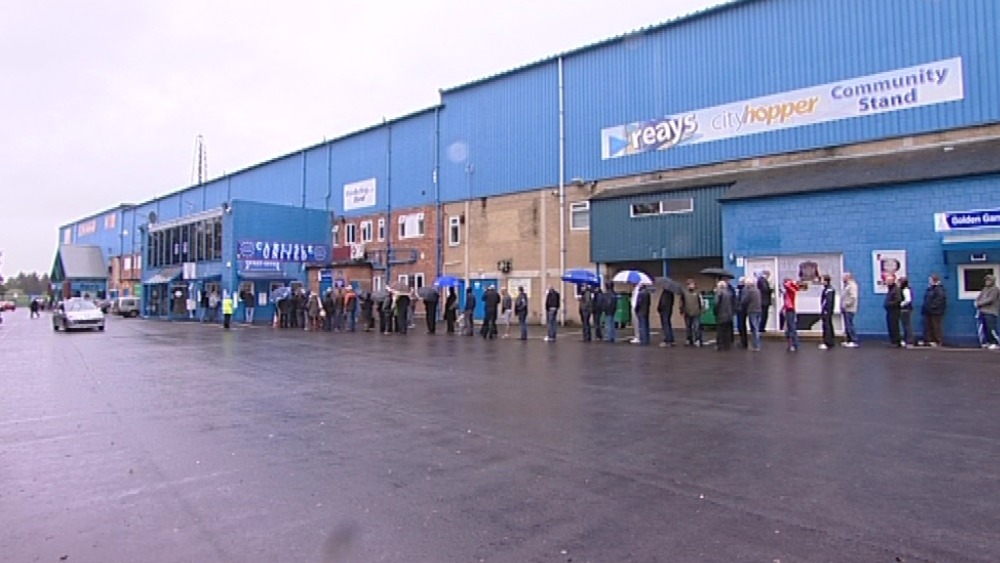 Queues at CUFC for Cup clash tickets | ITV News Border