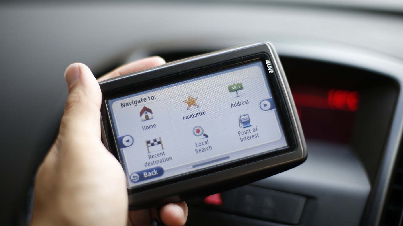 Learner drivers will have to master the sat nav in updated test | ITV ...