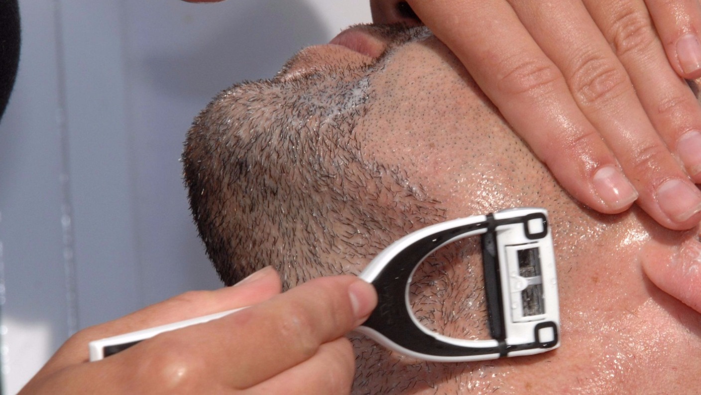 Construction firm bans beards over health and safety | ITV News London