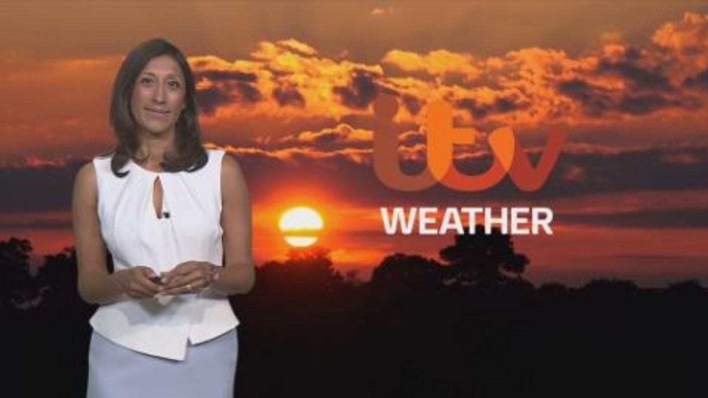 Heatwave continues as temperatures rise still further tomorrow | ITV News
