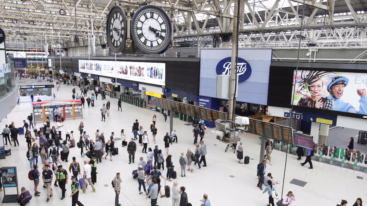 'Consider working from home' during Waterloo disruption, says Network ...