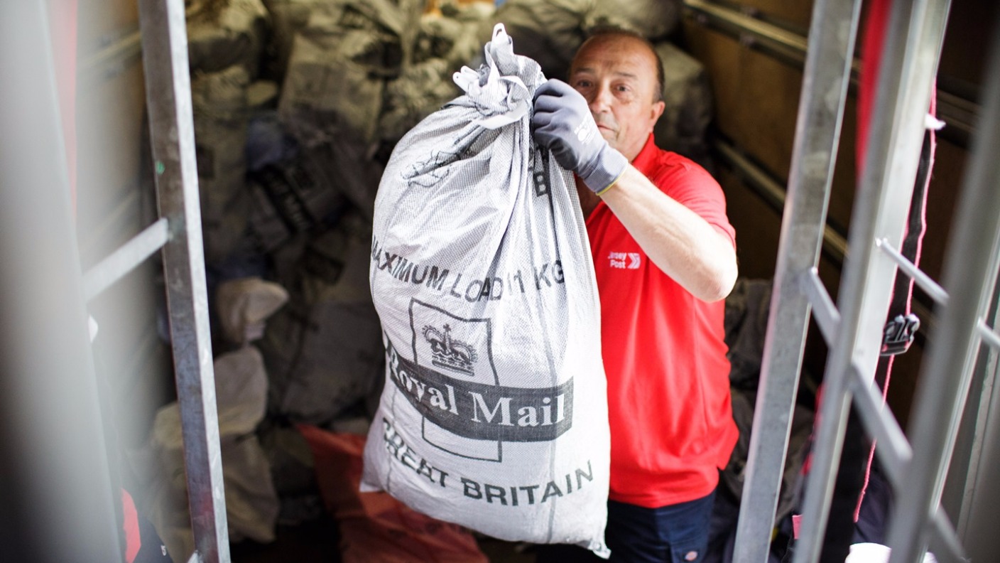 Decline in traditional mail volumes 'faster than expected' | ITV News ...