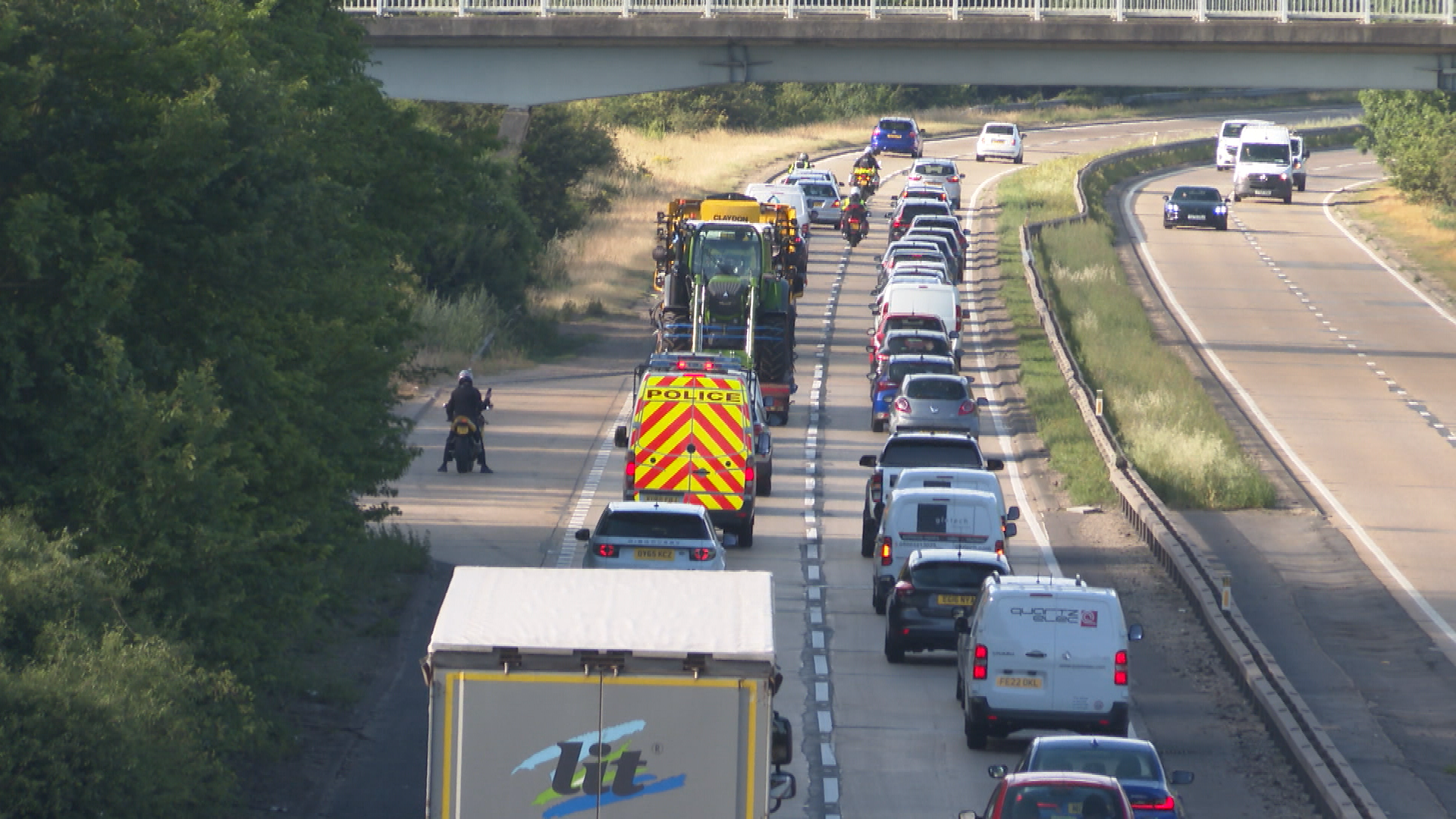 Thousands of drivers hit by 'go slow' fuel protest on A12 as 50 drivers ...
