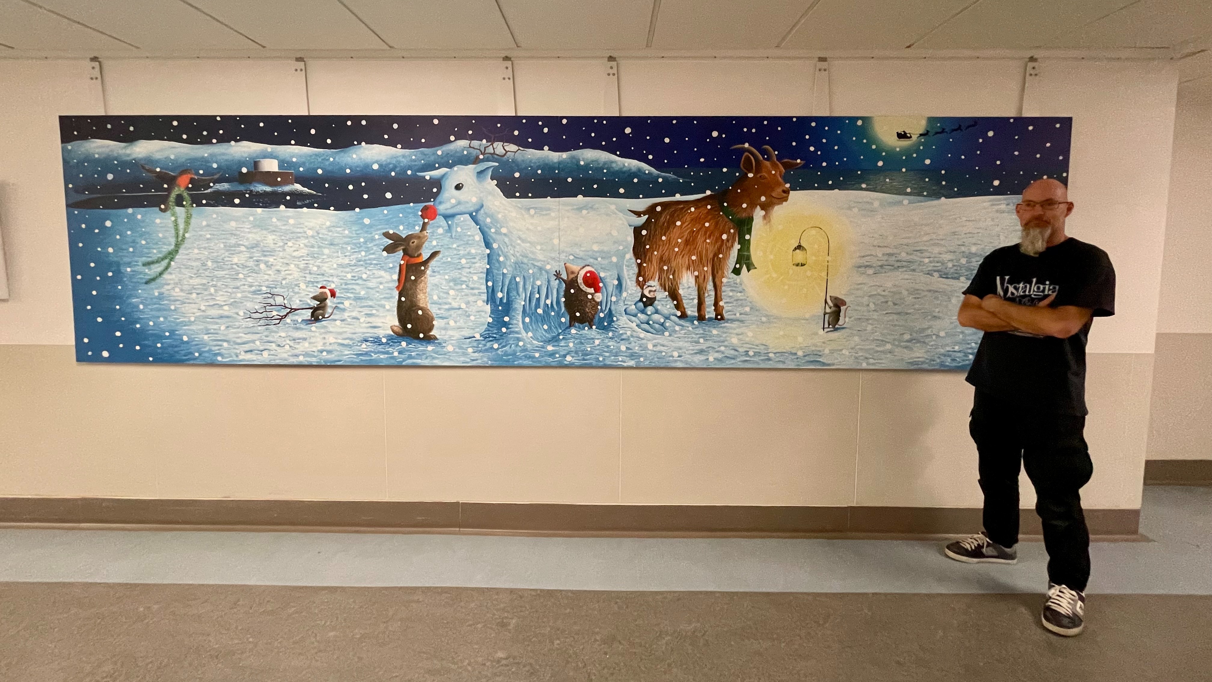 Artist shares festive family tradition to bring joy to hospital ...