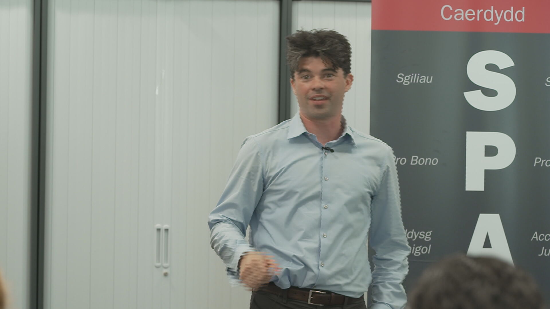 American professor falls in love with Wales and learns to speak Welsh ...