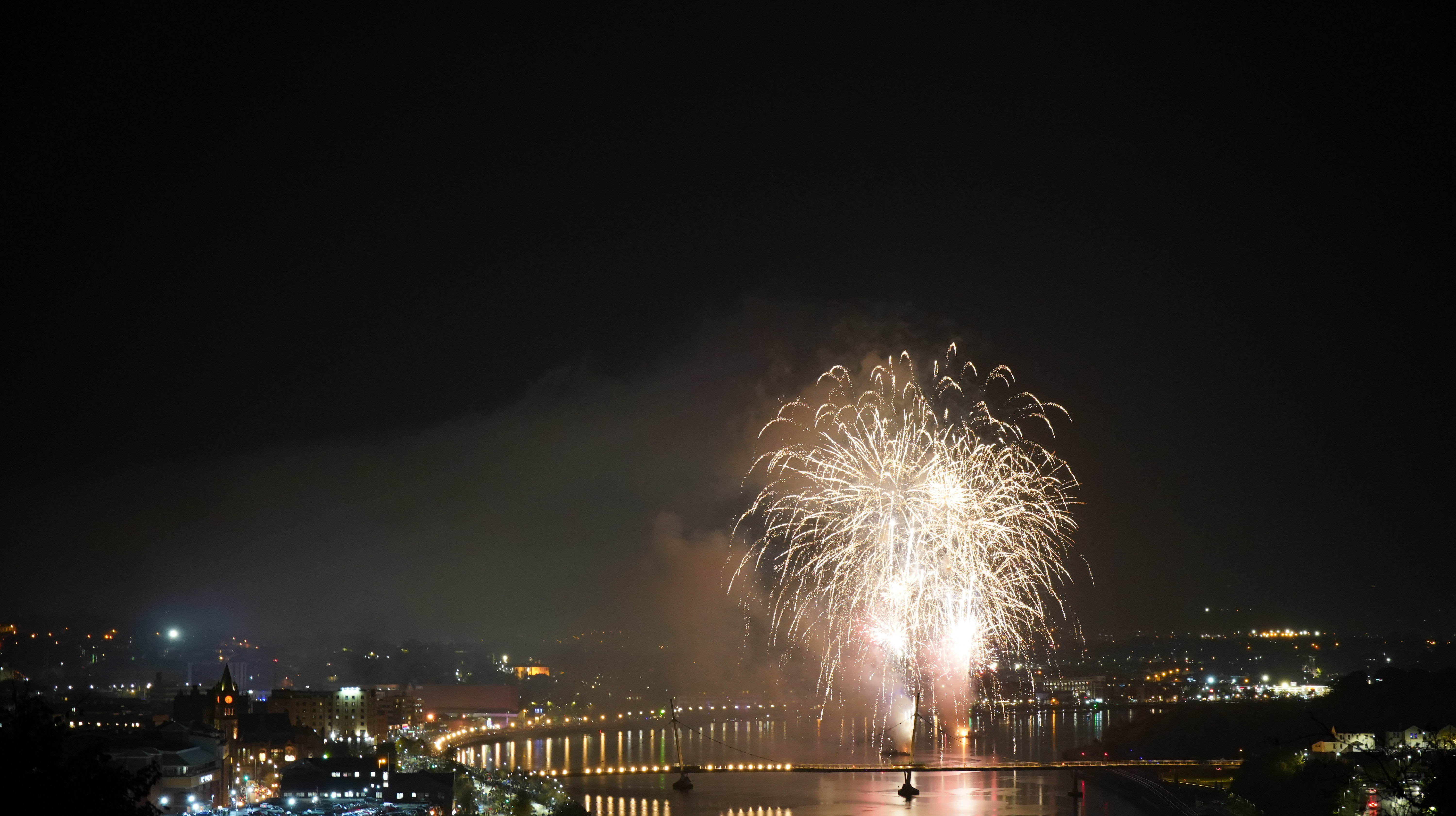 Thousands watch spectacular Halloween carnival and fireworks in Derry ...