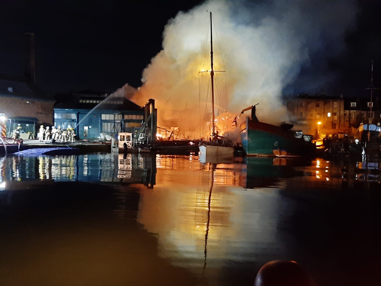 Underfall Yard fire: Homes and boats evacuated by serious blaze on ...