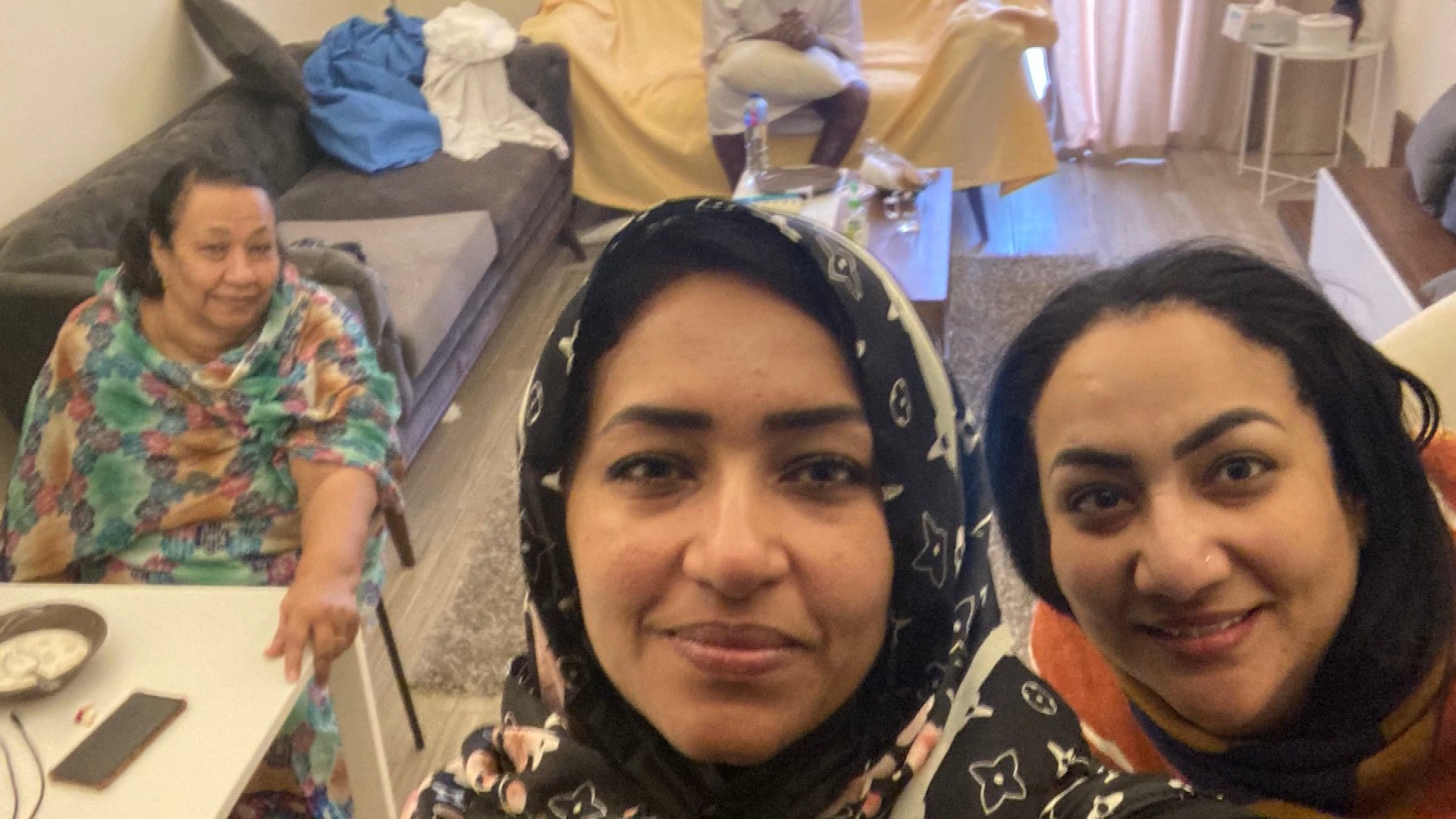 NI doctor from Sudan safely flees country after 'terrifying' evacuation ...