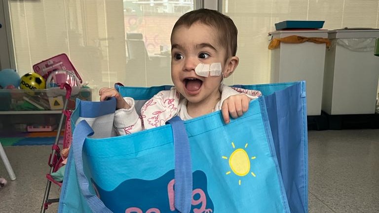 Minute's applause at Coventry City for Hallie Reeve, 2, who lost cancer ...